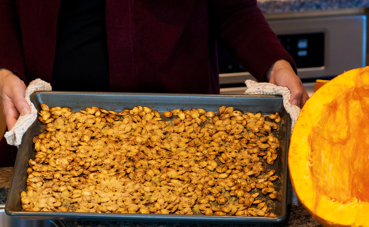 Pumpkin Seeds Recipe, A Halloween Tradition - Later Ever After ...